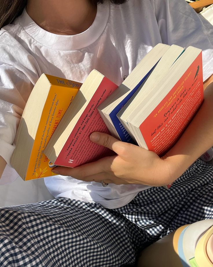 How to Get Into Reading (and Stick to It) – Everyday Phenomenal