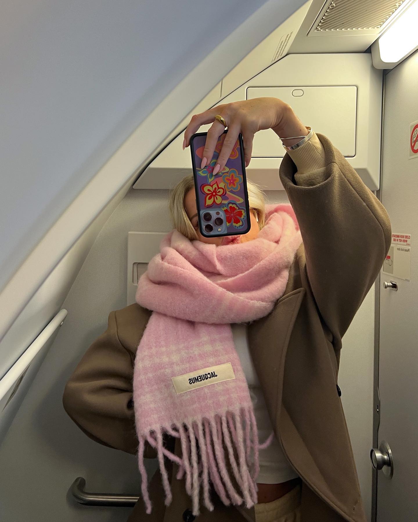4 Self Care Things To Do On A Plane – Everyday Phenomenal